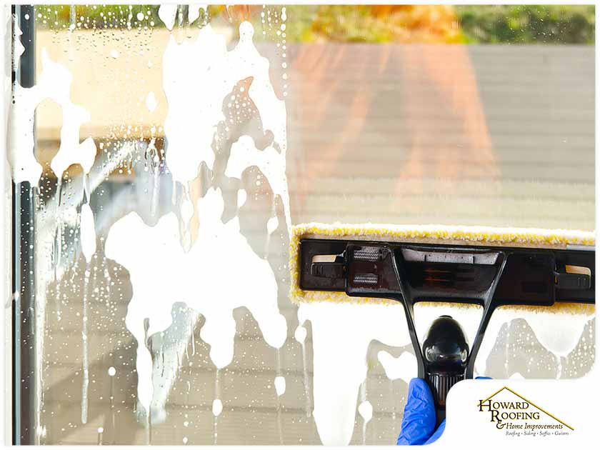 Your Window Cleaning Checklist This Fall - Howard Roofing & Home ...