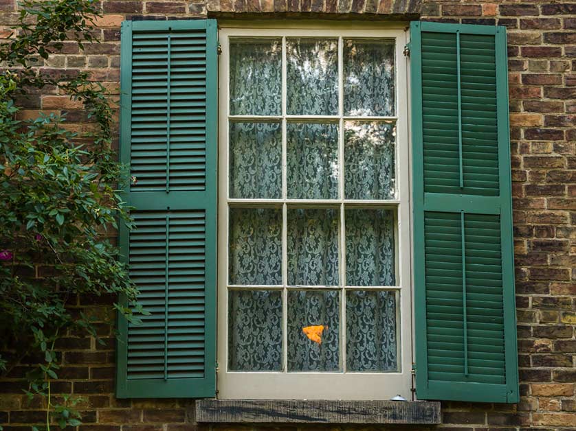 What Causes Discoloration in Windows?